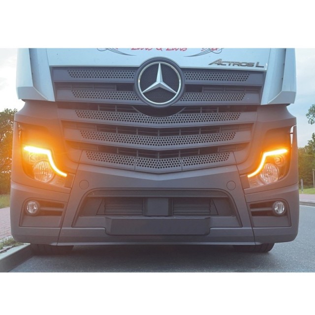 Truck is Drug - Mercedes ACTROS 2020+ - DRL module yellow